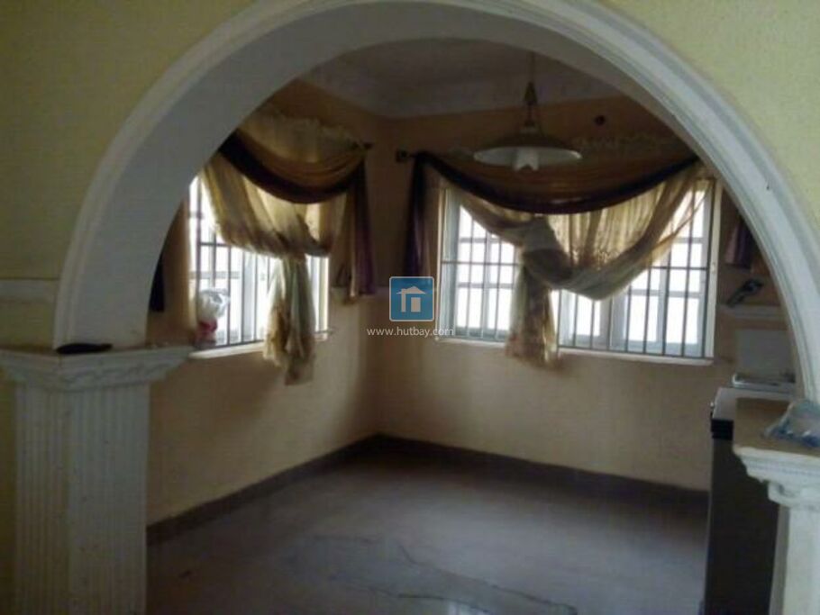 3 Bedroom Bungalow at Jakande Estate Lagos | Hutbay