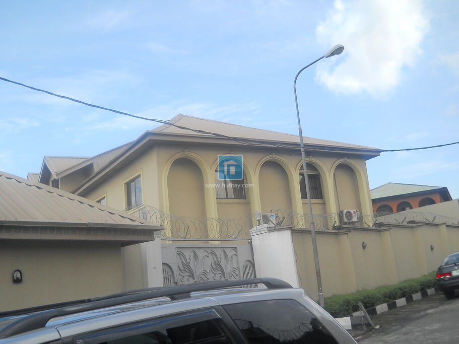 11 Bedroom Detached at Maryland Lagos | Hutbay