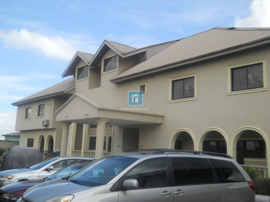 11 Bedroom Detached at Maryland Lagos | Hutbay