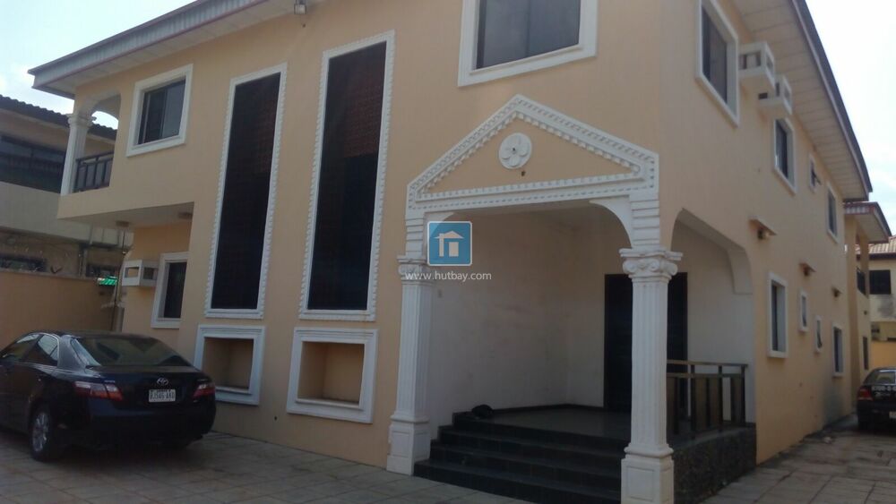 5 Bedroom Detached at Magodo Lagos | Hutbay