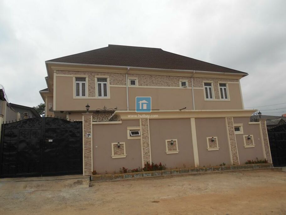 5 Bedroom Semi detached at Magodo Lagos | Hutbay