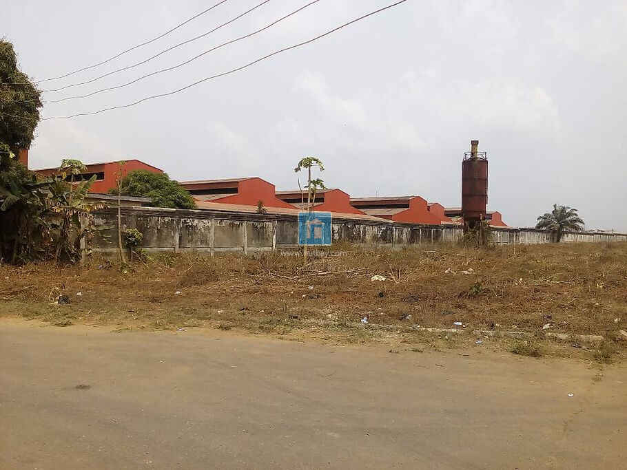 Warehouse at Epe Lagos | Hutbay