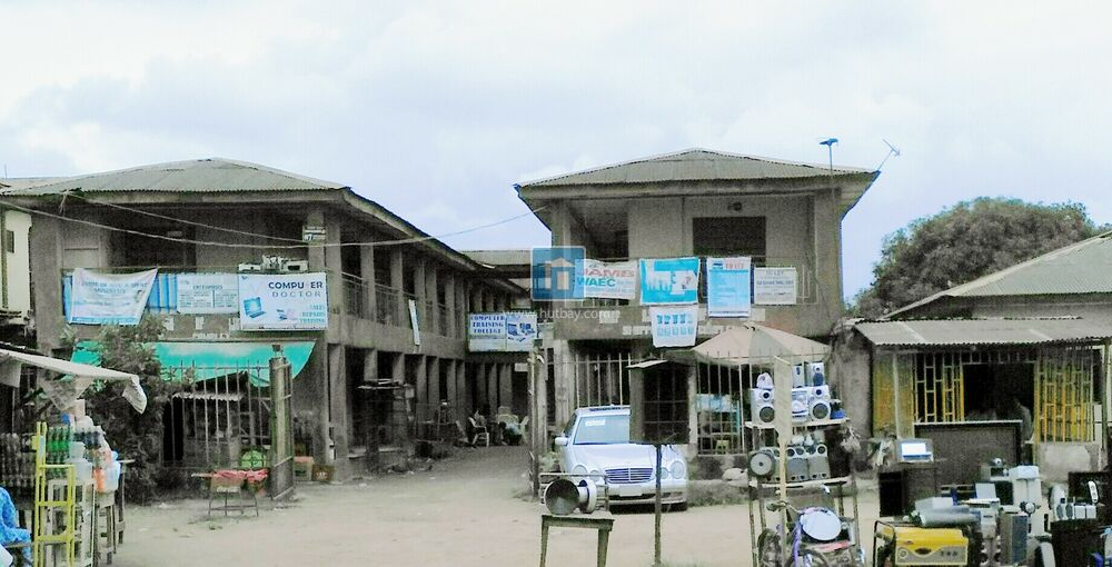 Commerical Property at Ikotun Lagos | Hutbay