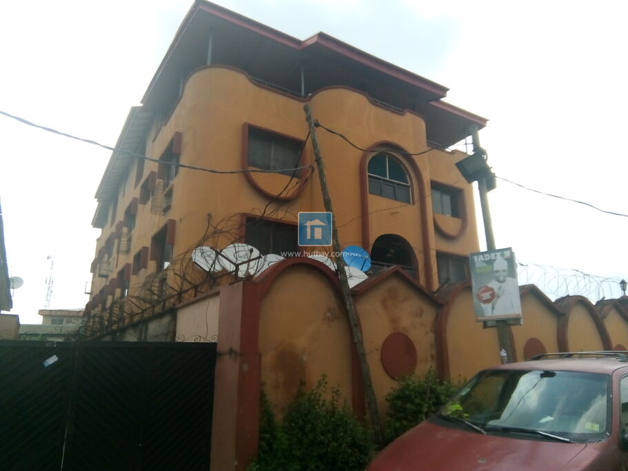 3 Bedroom Flat at Akoka Lagos | Hutbay