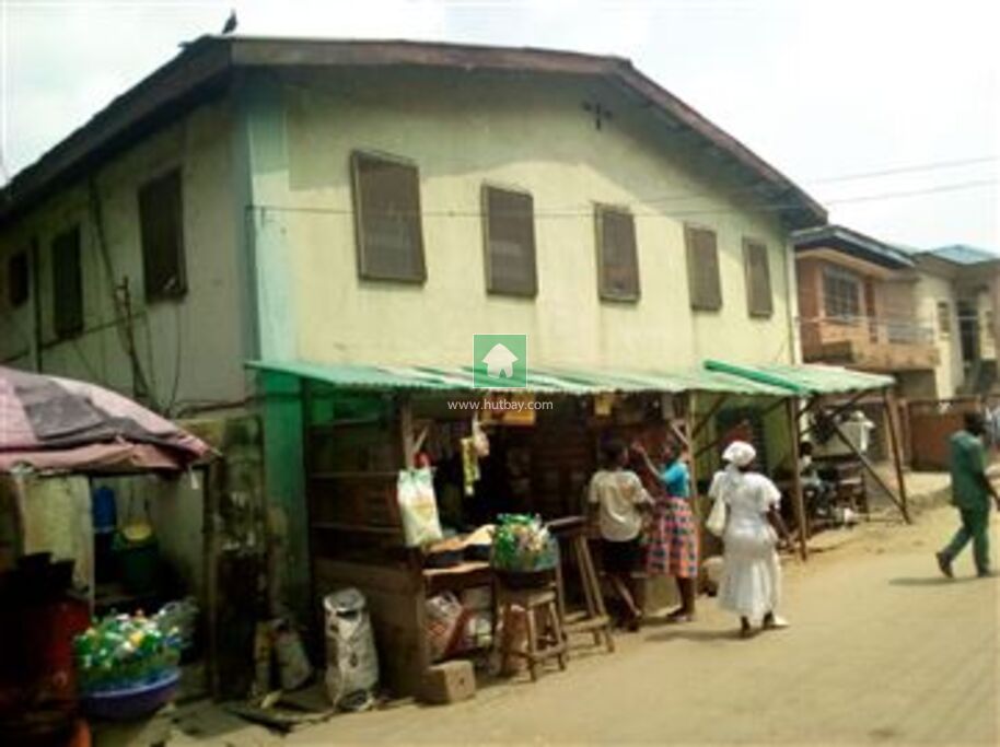 3 Bedroom Flat Apartment For sale at Mushin, Lagos | Hutbay