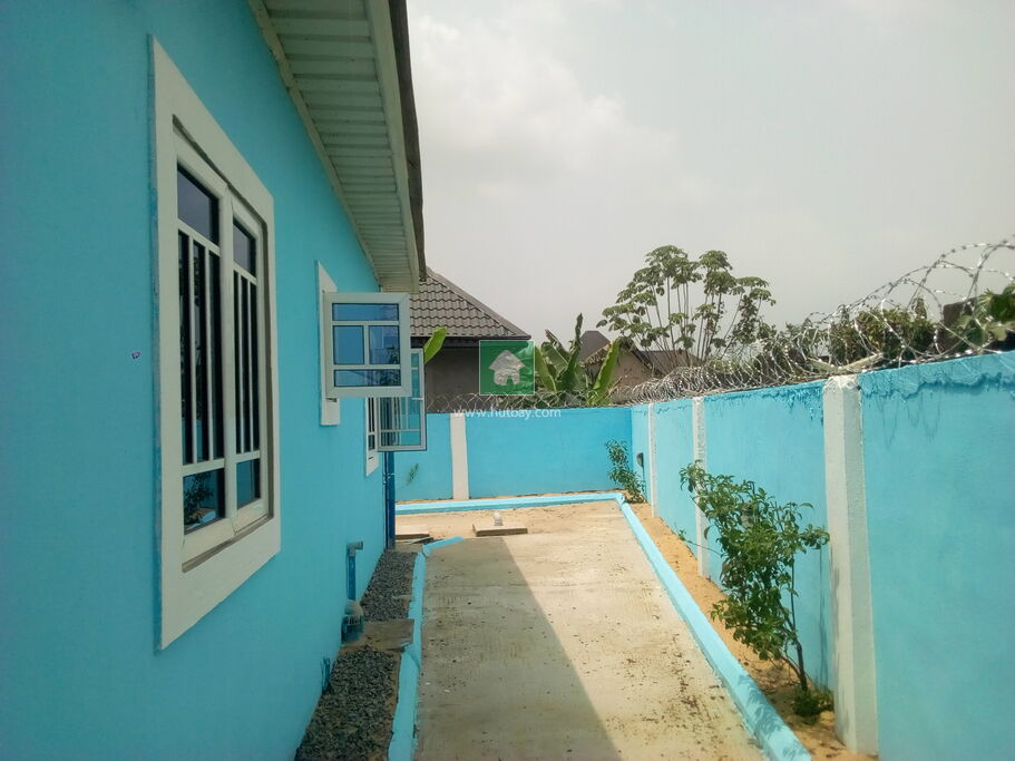 2 Bedroom Bungalow For rent at Yenagoa, Bayelsa | Hutbay
