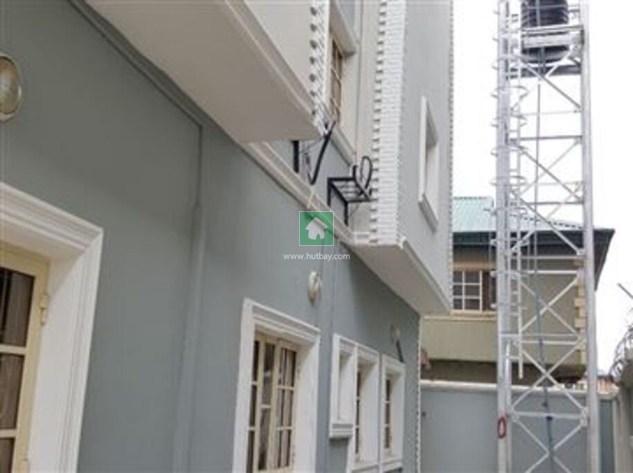 4 Bedroom Duplex For sale at Ikeja, Lagos | Hutbay