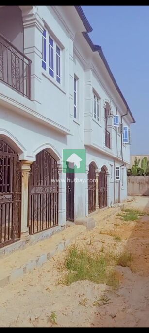 3 Bedroom Flat Apartment For rent at Jakande Estate, Lagos | Hutbay