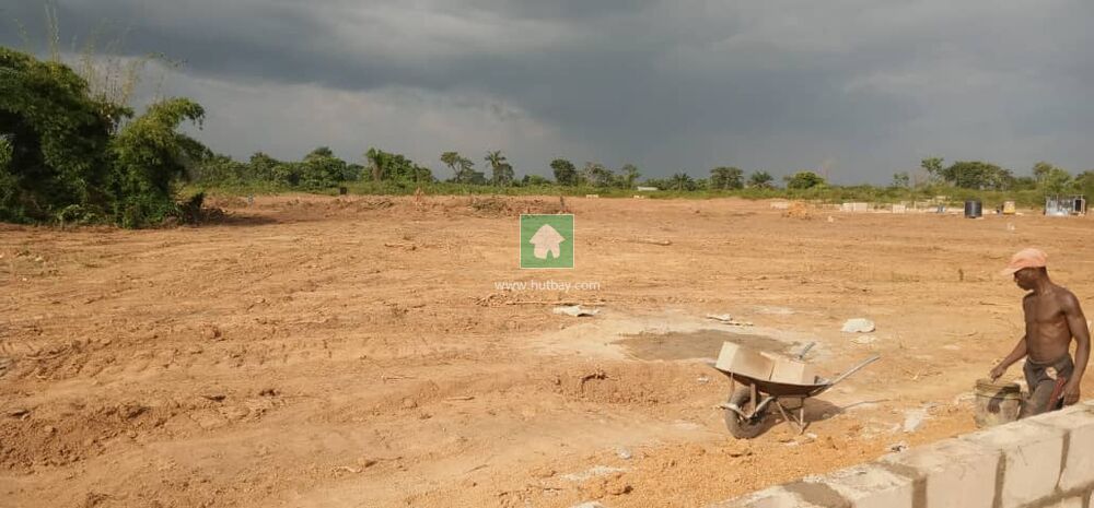 Land For sale at Mainland, Lagos | Hutbay