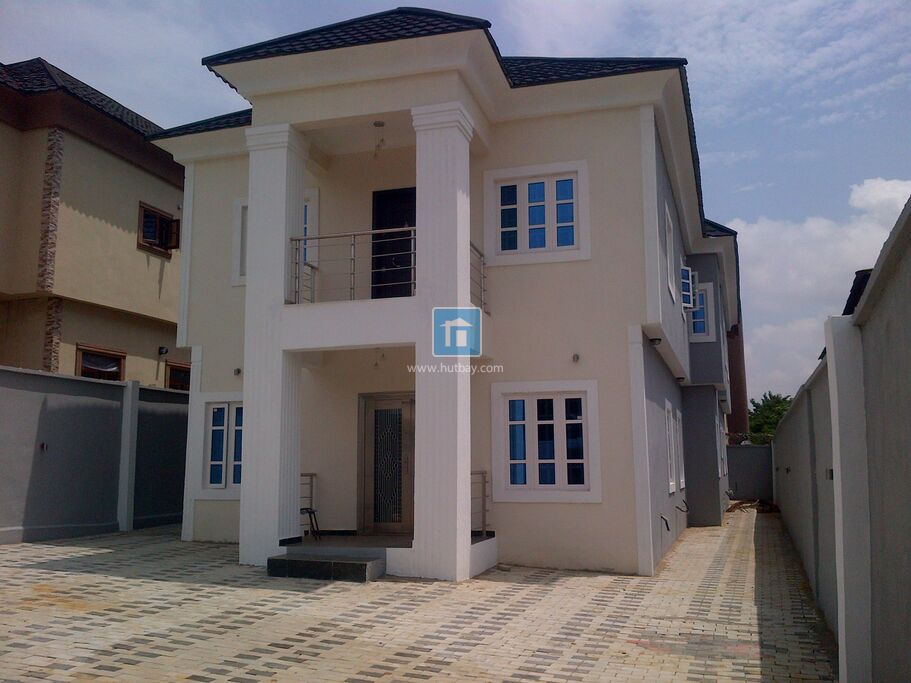 5 Bedroom Detached at Magodo Lagos | Hutbay
