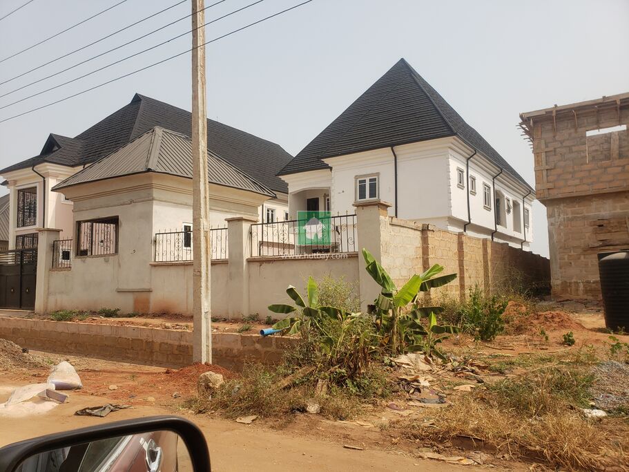 Land For sale at Benin, Edo | Hutbay