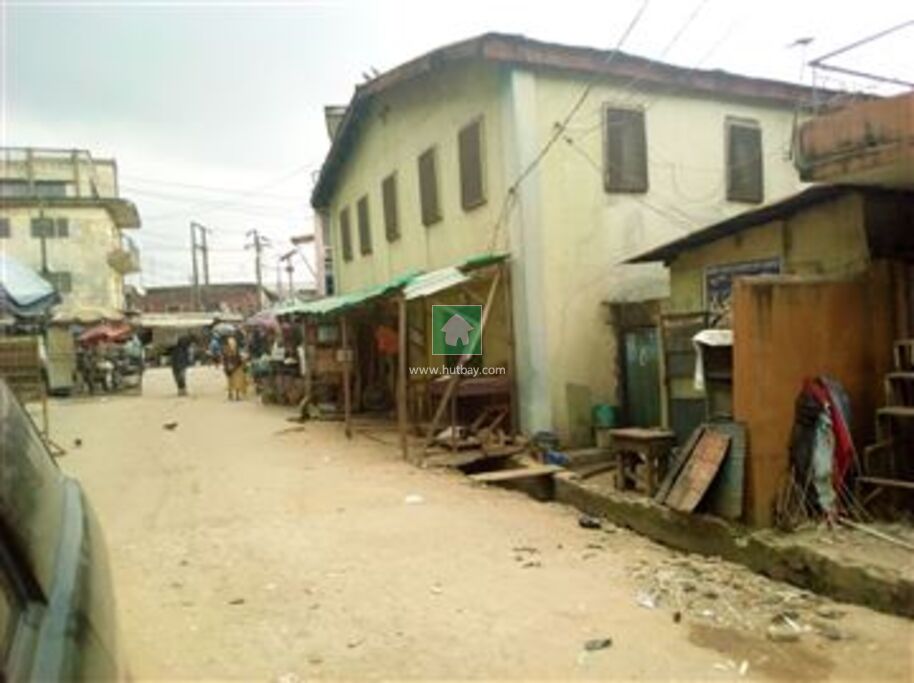 3 Bedroom Flat Apartment For sale at Mushin, Lagos | Hutbay